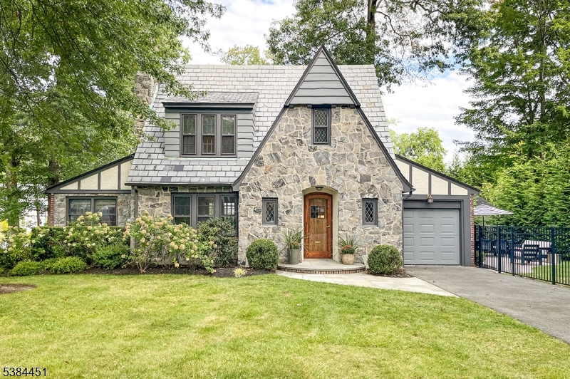 4 Midland Terrace, Summit, NJ 07901